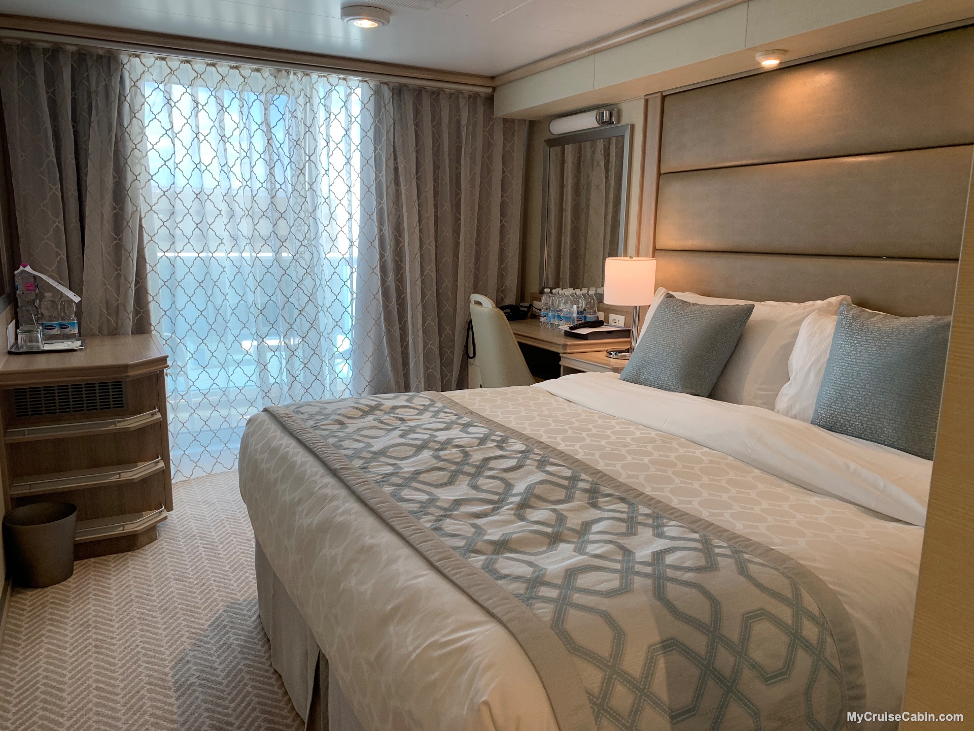 MyCruiseCabin.com - Real Cruise Ship Cabin Photos & Reviews